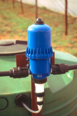 How to design a hydroponic stock solution system